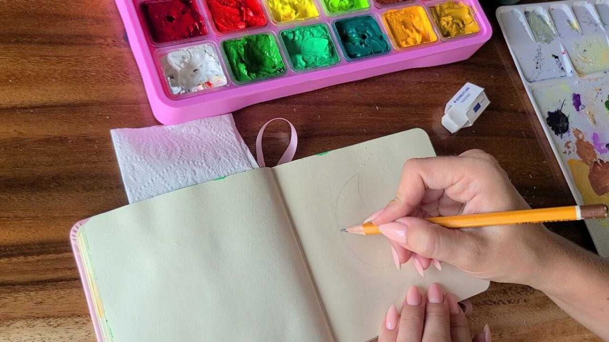 15 Easy Moon Drawing Ideas For Beginners | Acrylic Painting School