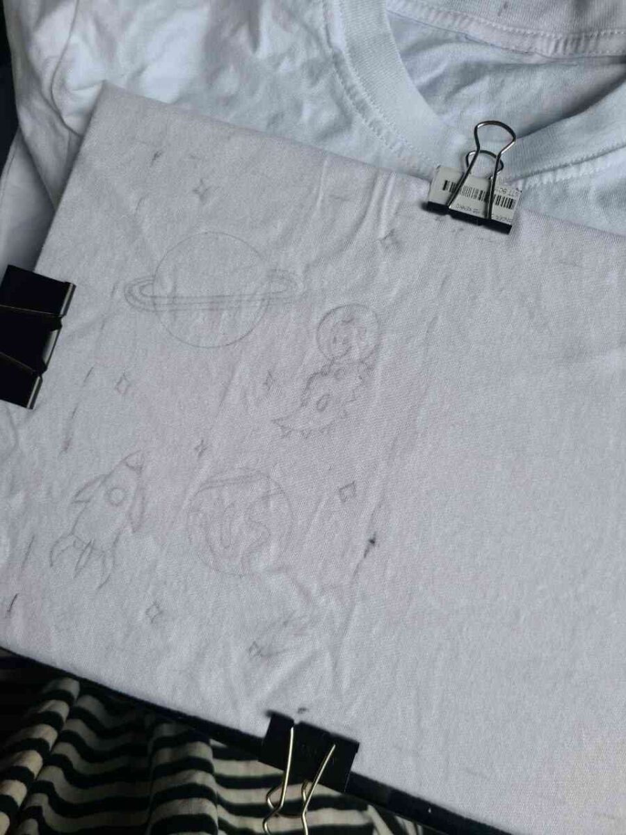 Paint T-Shirt With Acrylic With Me: 8 Steps (With Pictures) | Acrylic ...