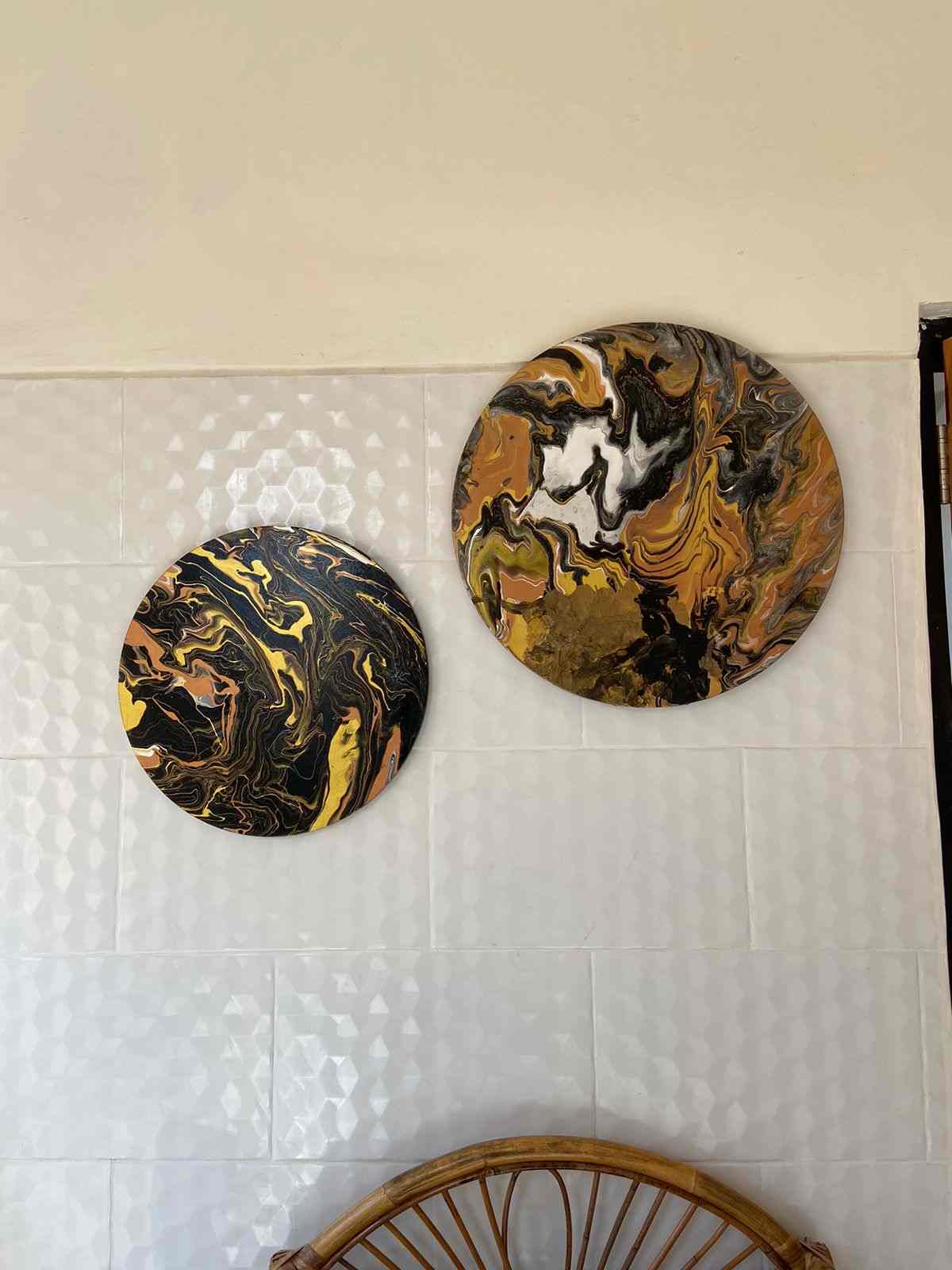 My Mont Marte Pouring Paint Review - Best Kit For First-Timers ...