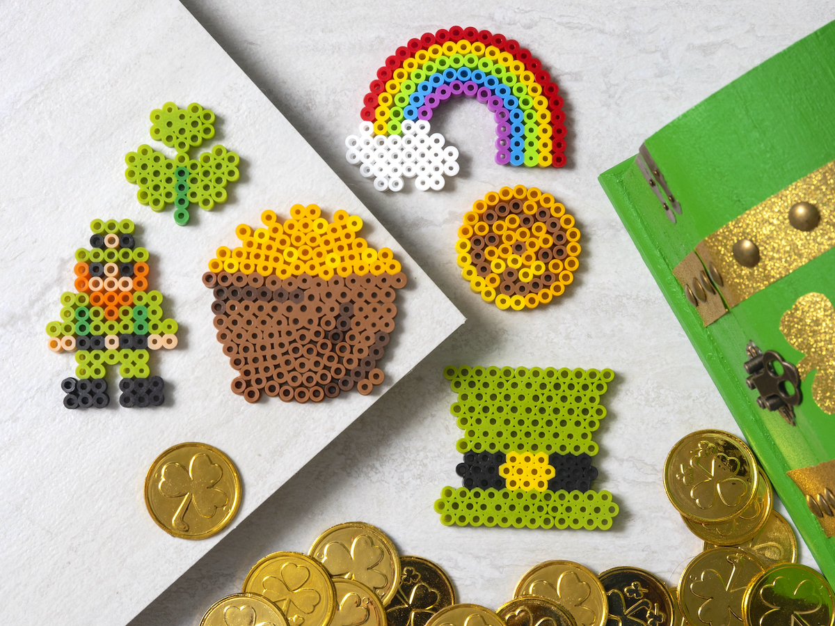 16 Shamrock Crafts For Kids | Acrylic Painting School