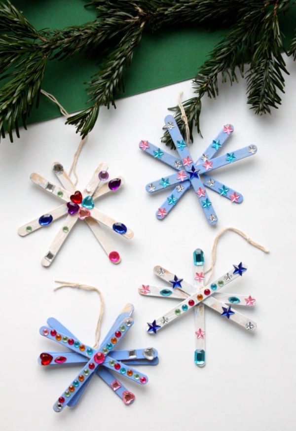 21 Snowflake Crafts For Kids | Acrylic Painting School
